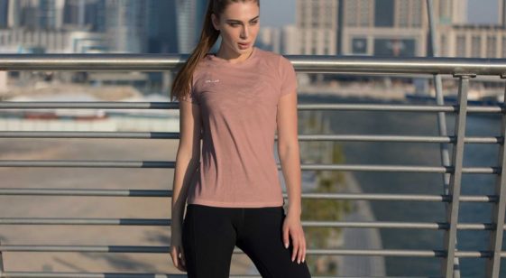 How to Choose the Perfect Round Neck T-Shirt | GuestCanPost